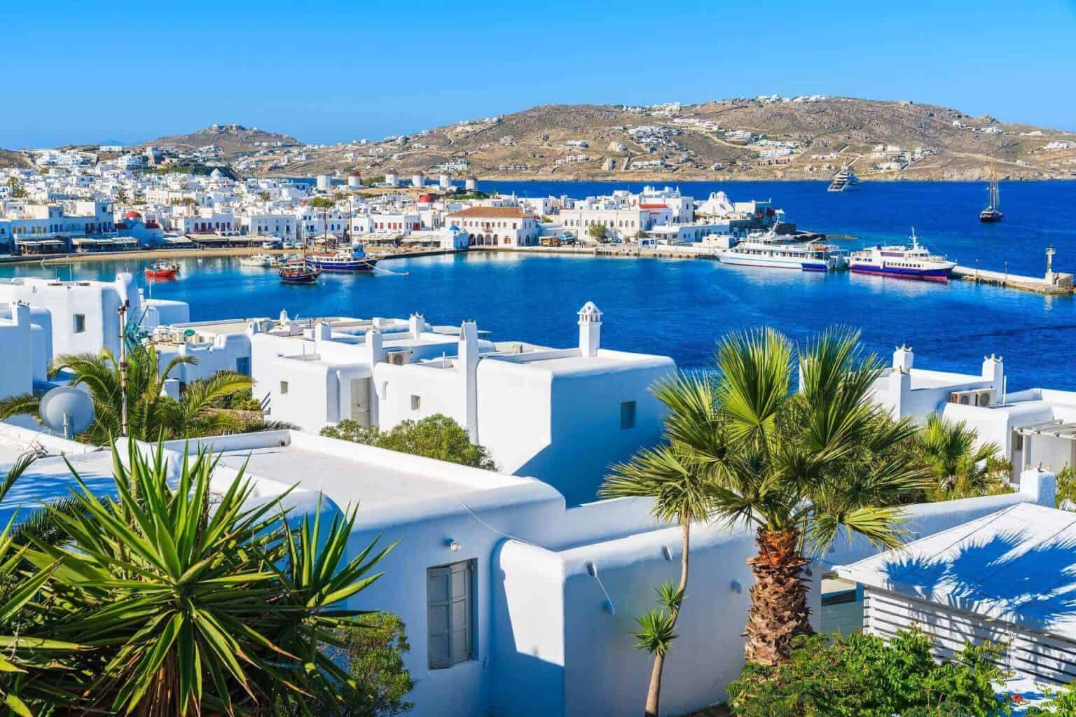 Greece in September: Weather Info & Best Places to Travel (2024)